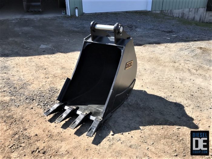 30'' Bucket for 160CL Excavator - Diesel Equipment