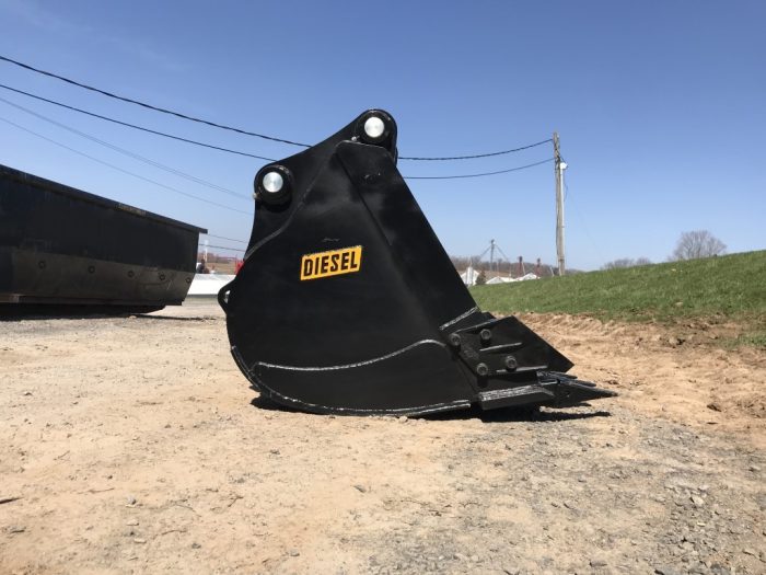24'' Bucket for 200CL Excavator - Diesel Equipment