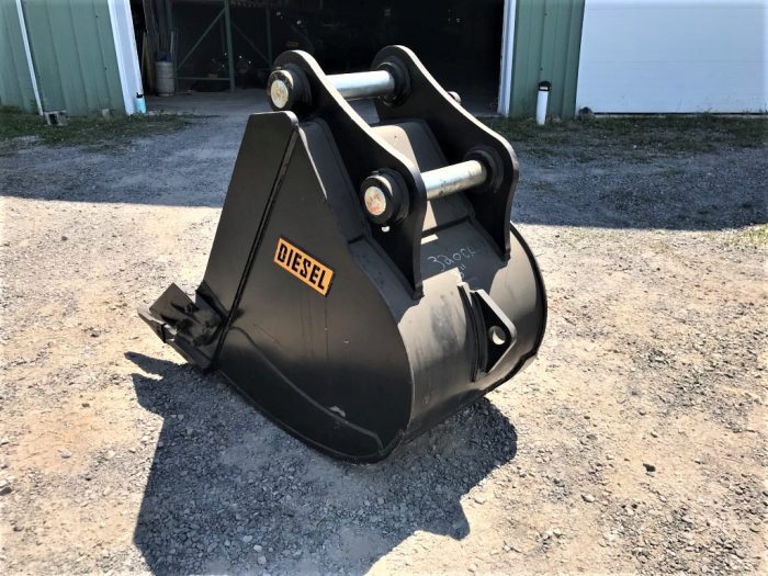 30'' Bucket for 200CL Excavator - Diesel Equipment