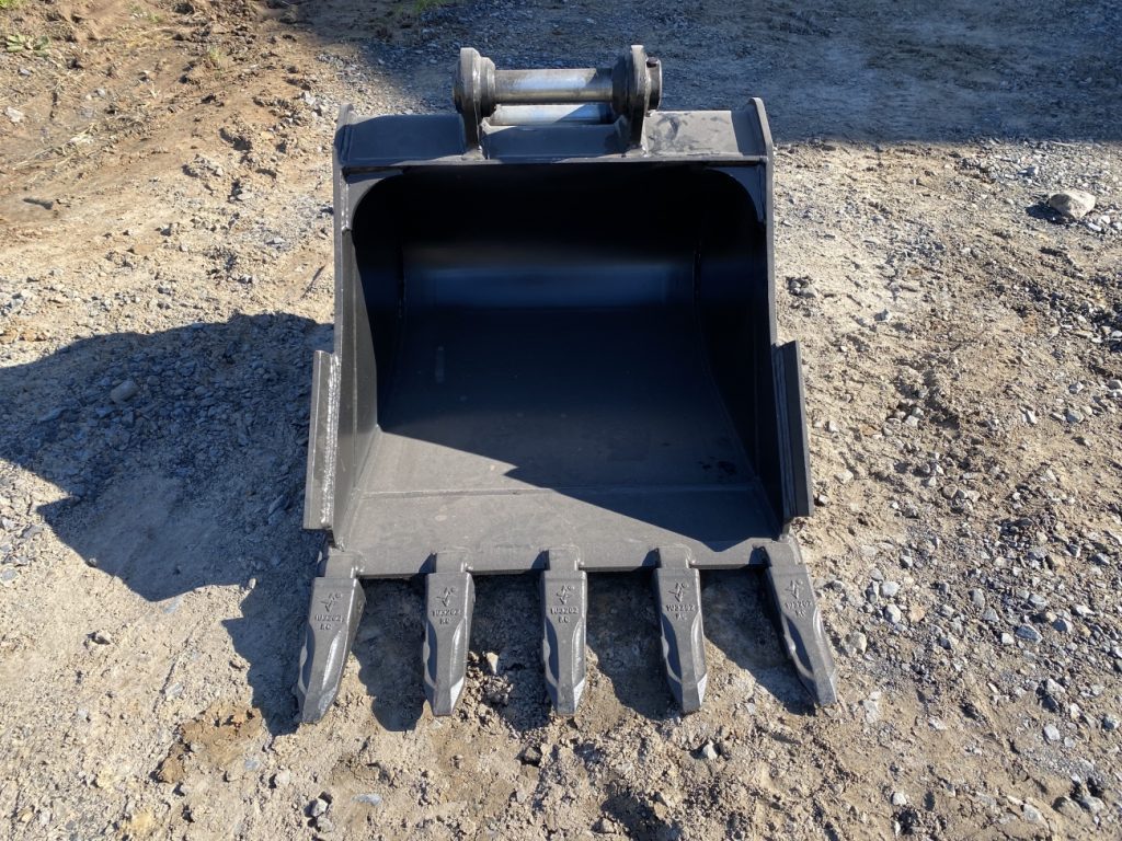 24" Bucket for 35CL Excavator - Diesel Equipment