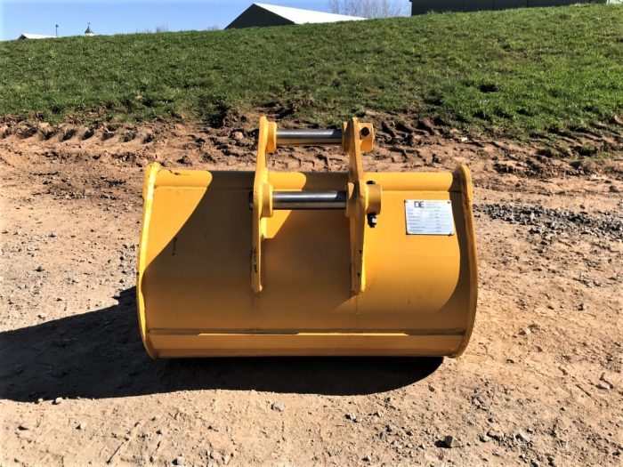30" VIO35 Heavy Duty Dig Bucket - Diesel Equipment
