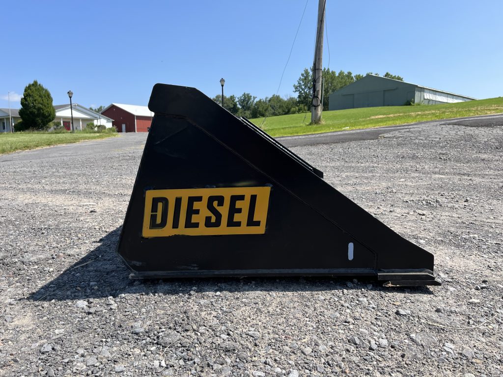 84" Heavy Duty Low Profile Skid Steer Bucket - Diesel Equipment