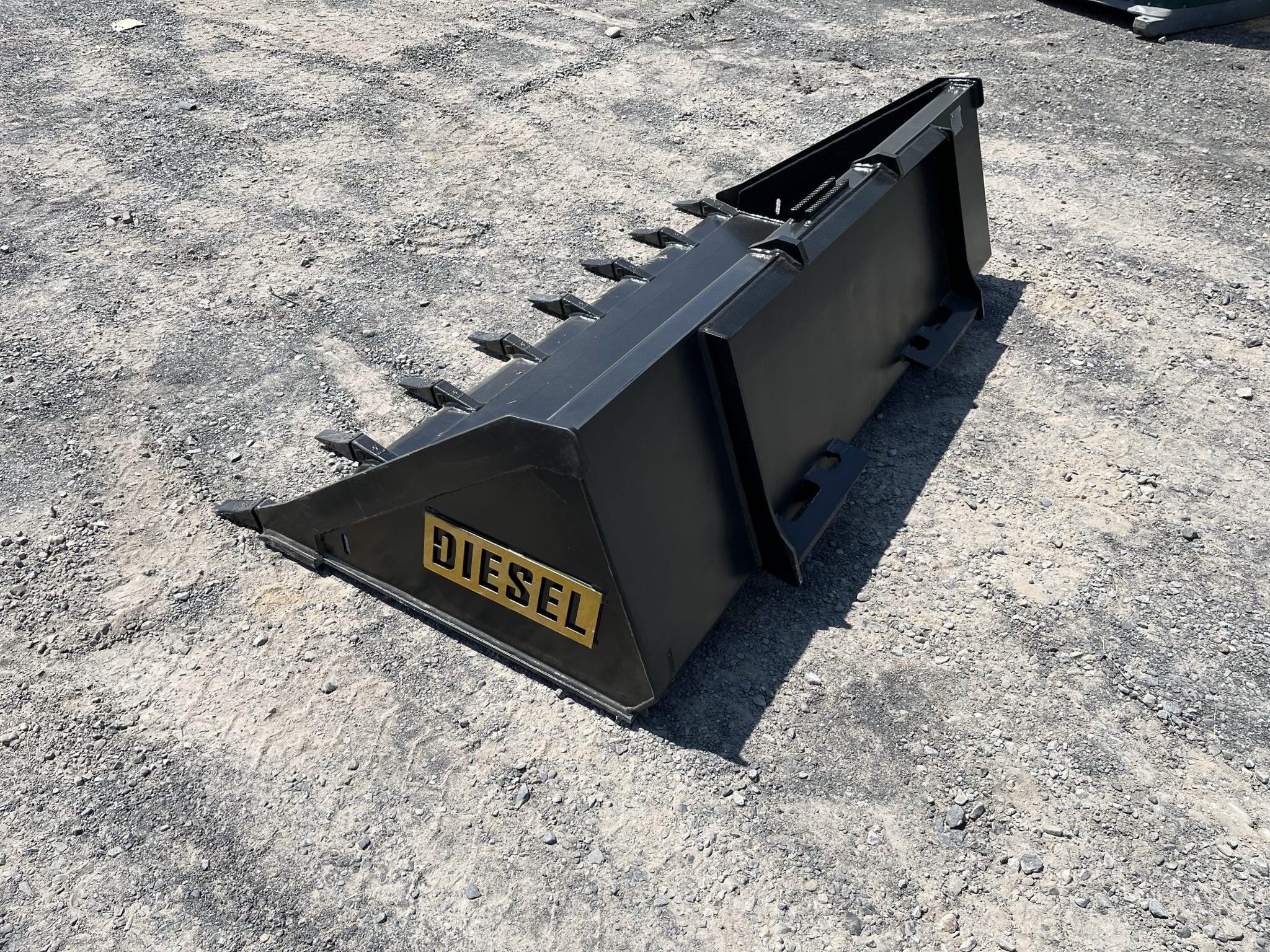 76" Heavy Duty Low Profile Skid Steer Tooth Bucket - Diesel Equipment