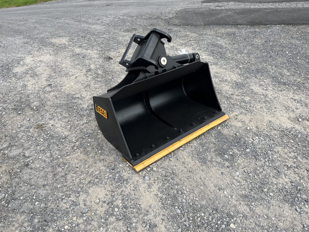 42" Hydraulic Tilt Ditch Cleaning Bucket for Bobcat E45/E50/E55 ...