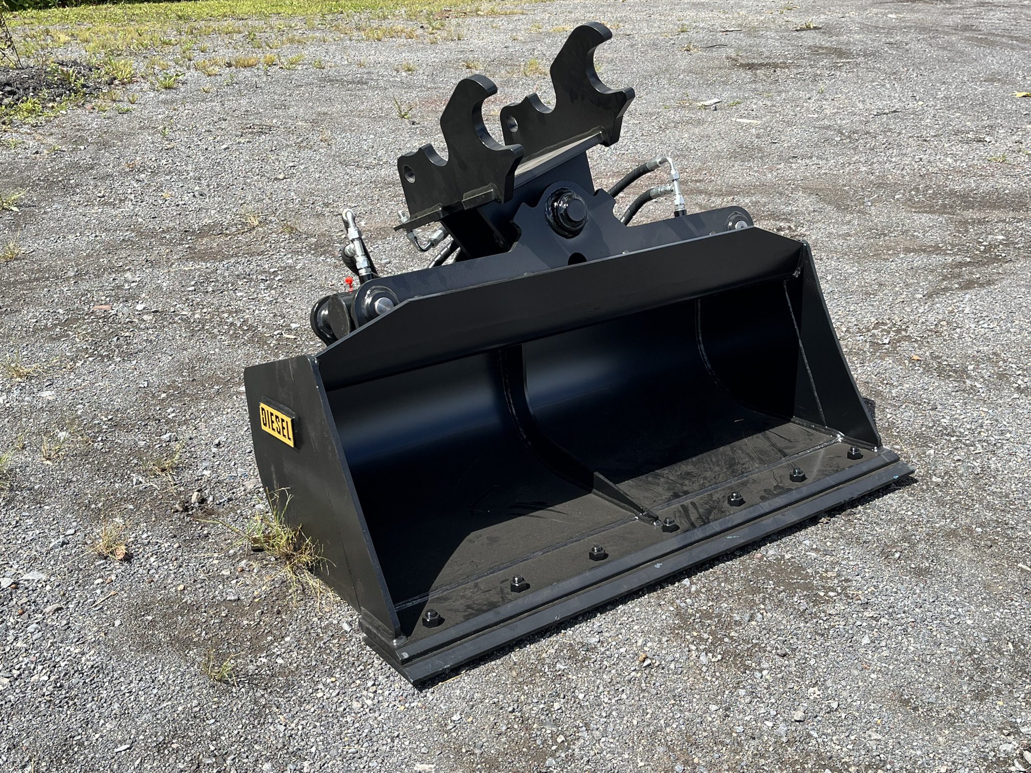 42" Hydraulic Tilt Ditch Cleaning Bucket for Kubota KX040 - Diesel ...
